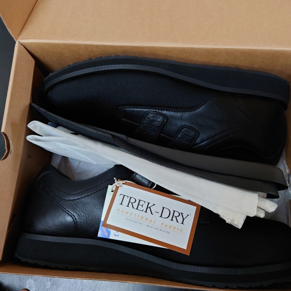 Oasis | Shoes | New Oasis Trek Sneakers | Poshmark